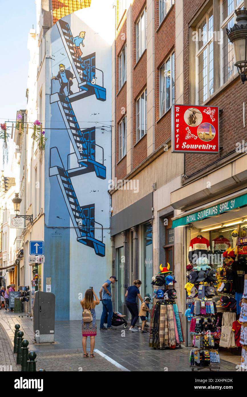 Belgium, Brussels, wall painted with a comic strip, Tintin by Hergé, 37 ...