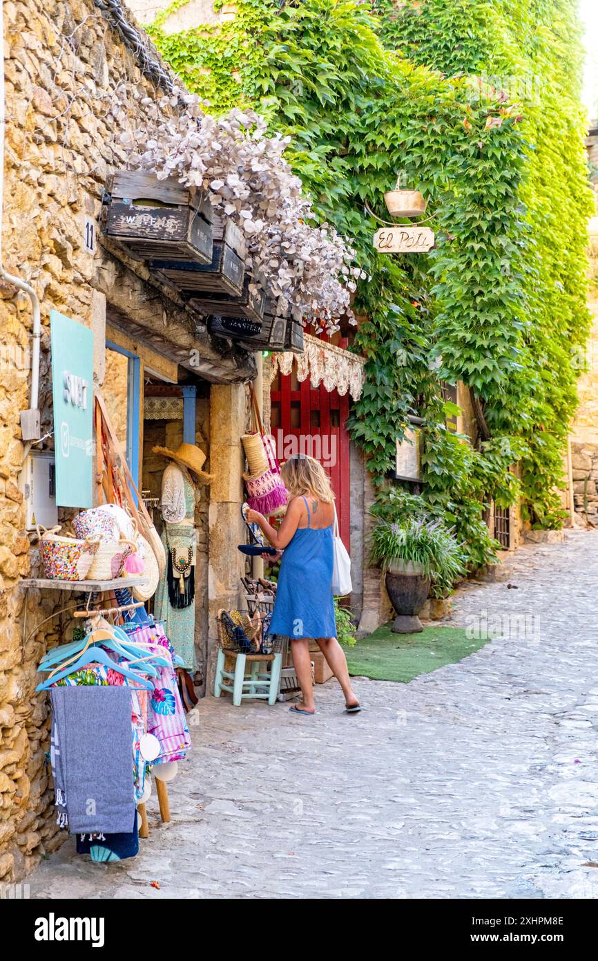 Spain, Catalonia, village of Peratallada Stock Photo - Alamy