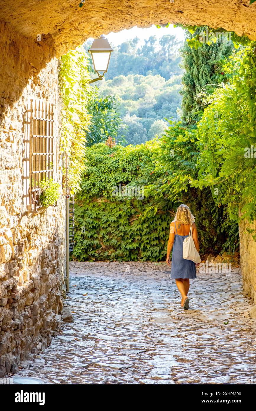 Spain, Catalonia, village of Peratallada Stock Photo - Alamy