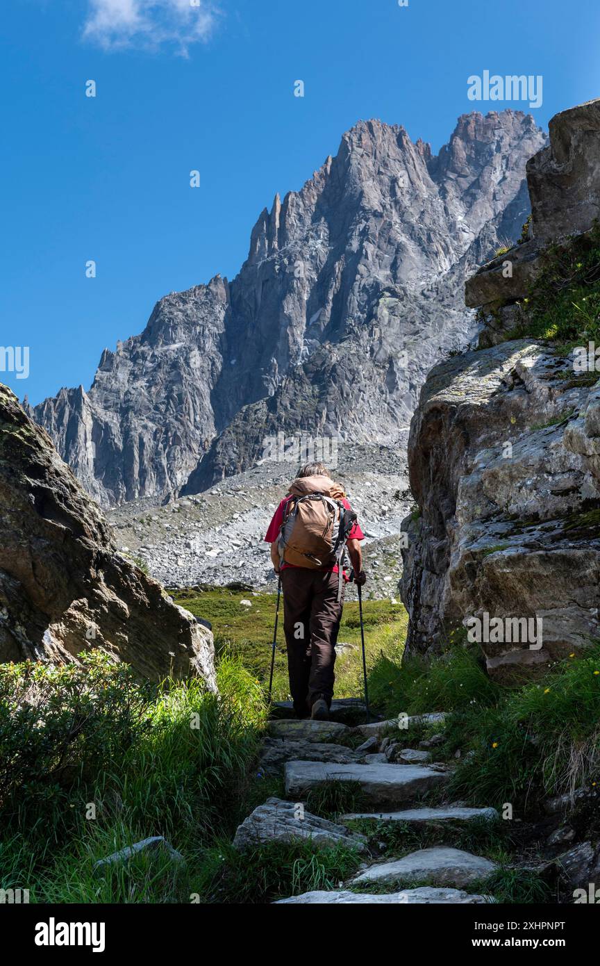 France, Haute Savoie, Mont Blanc massif, Chamonix, hike on the balcony ...