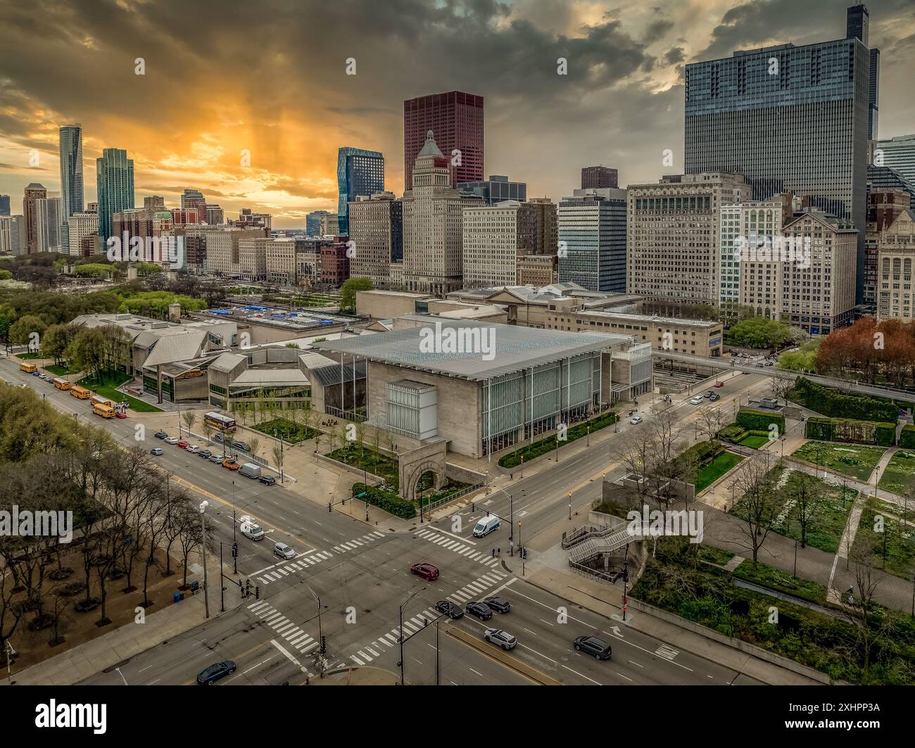 Chicago bean aerial hi-res stock photography and images - Alamy
