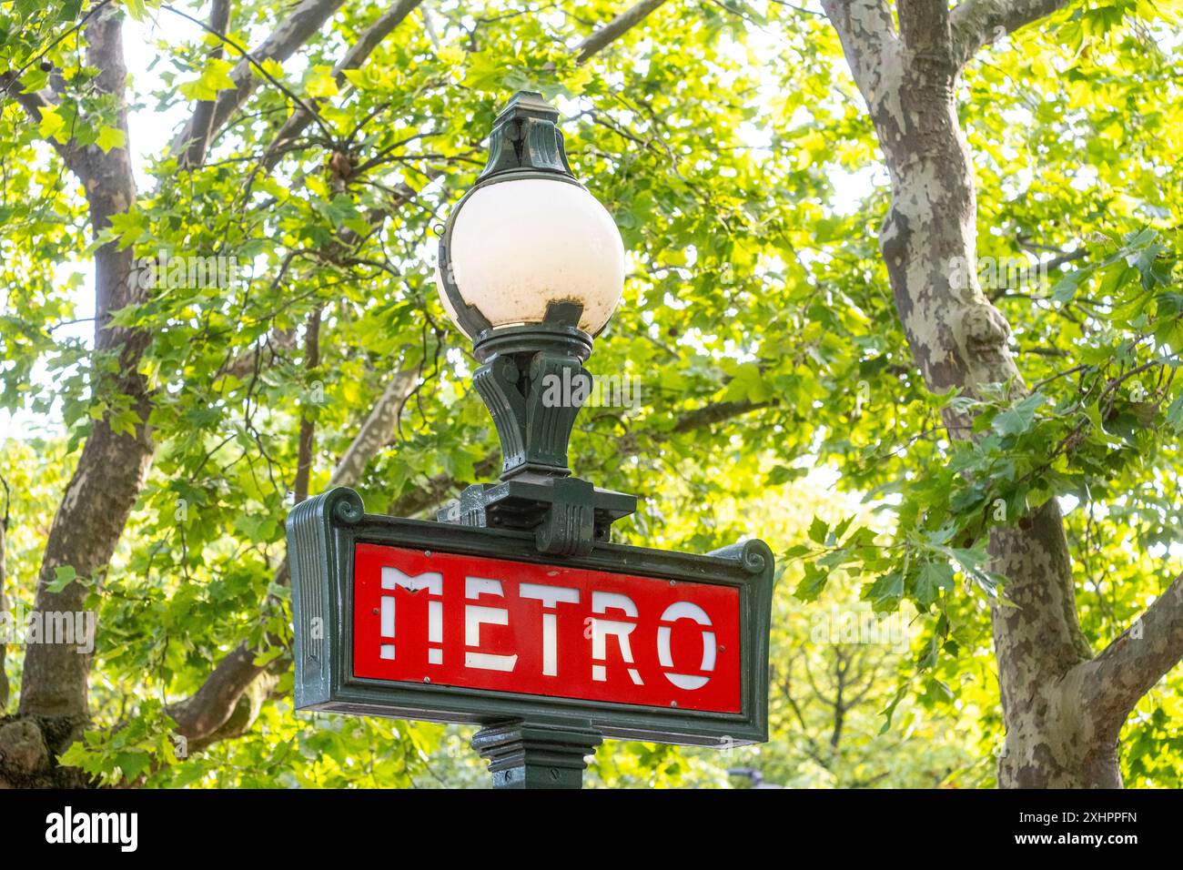 France, Paris, metro station sign Stock Photo - Alamy
