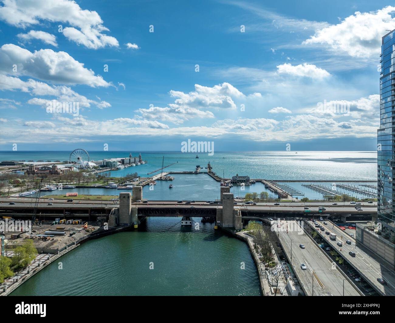 Aerial view of Roosevelt bridge in Chicago with the Navy Pier Stock ...