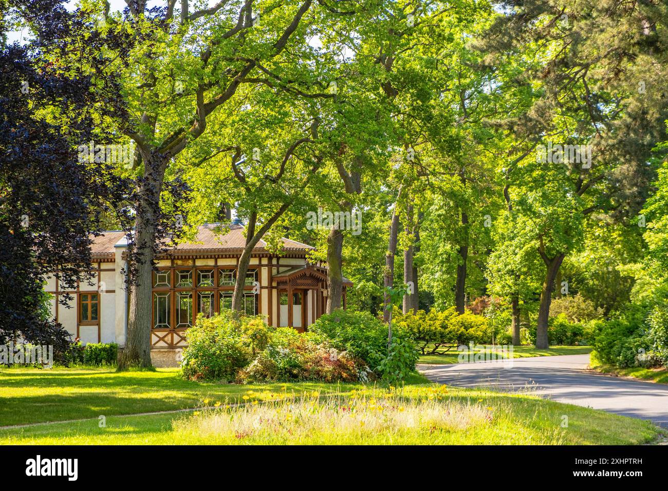 Pre catalan paris hi-res stock photography and images - Alamy