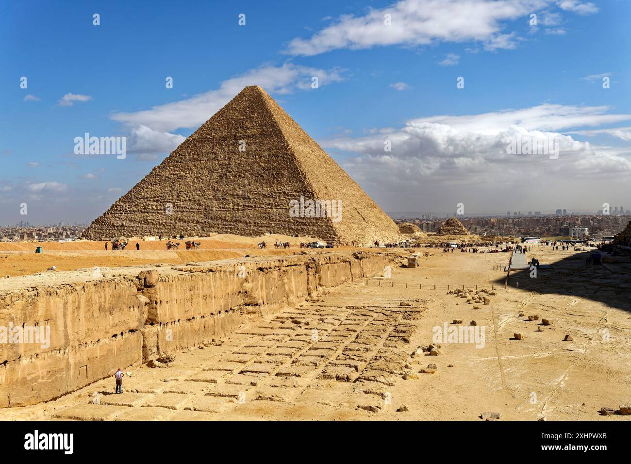 Egypt, Cairo, Giza, listed as World Heritage by UNESCO, the Cheops ...