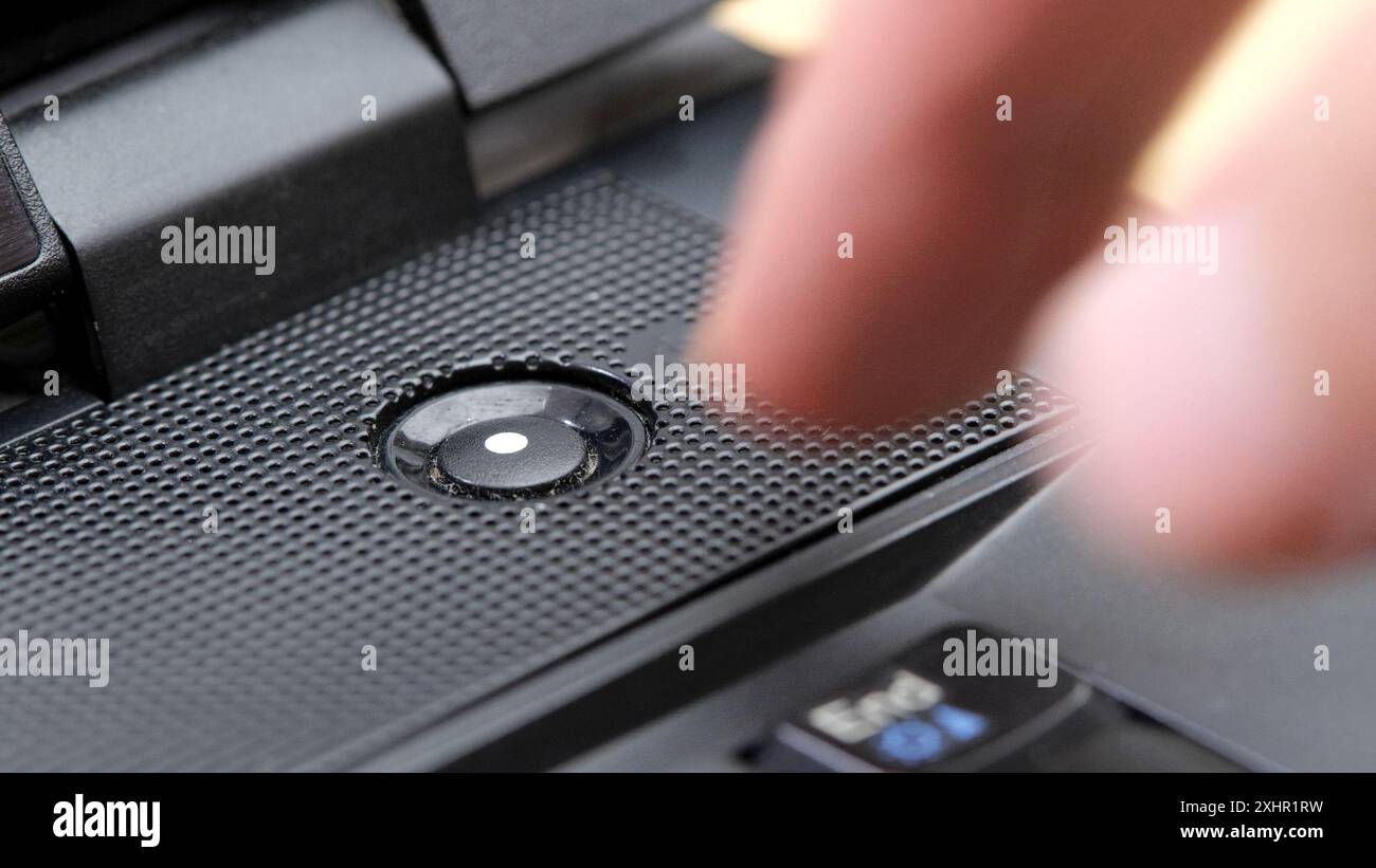 Resetting the pc hi-res stock photography and images - Alamy