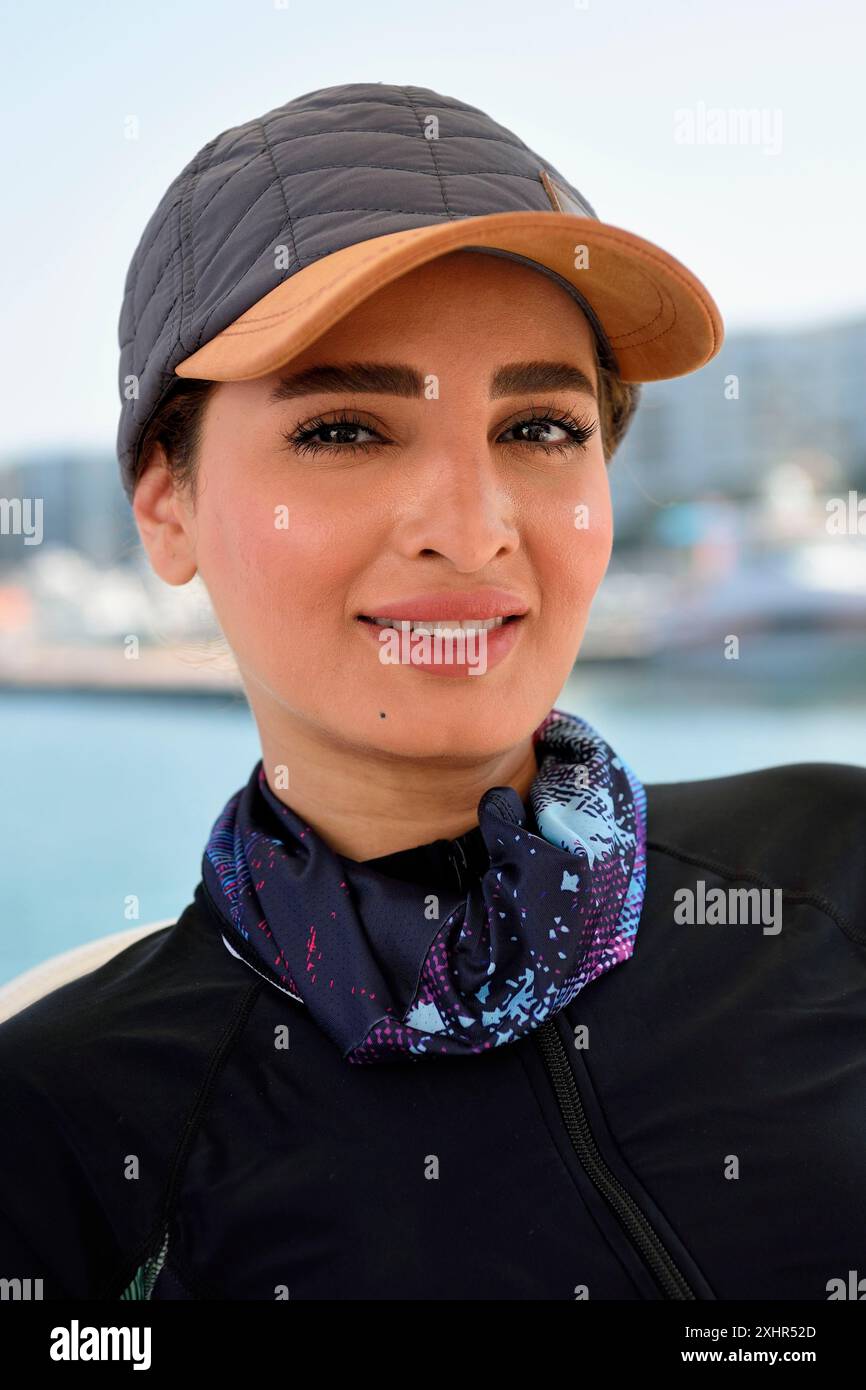 Oman diver hi-res stock photography and images - Alamy