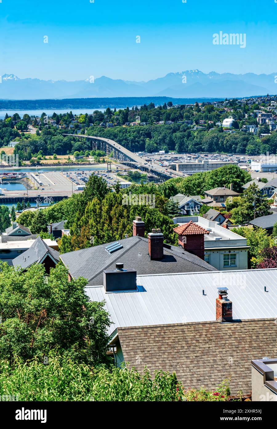 The bridge ramp to the Magnolia section of Seattle, Washingto Stock ...