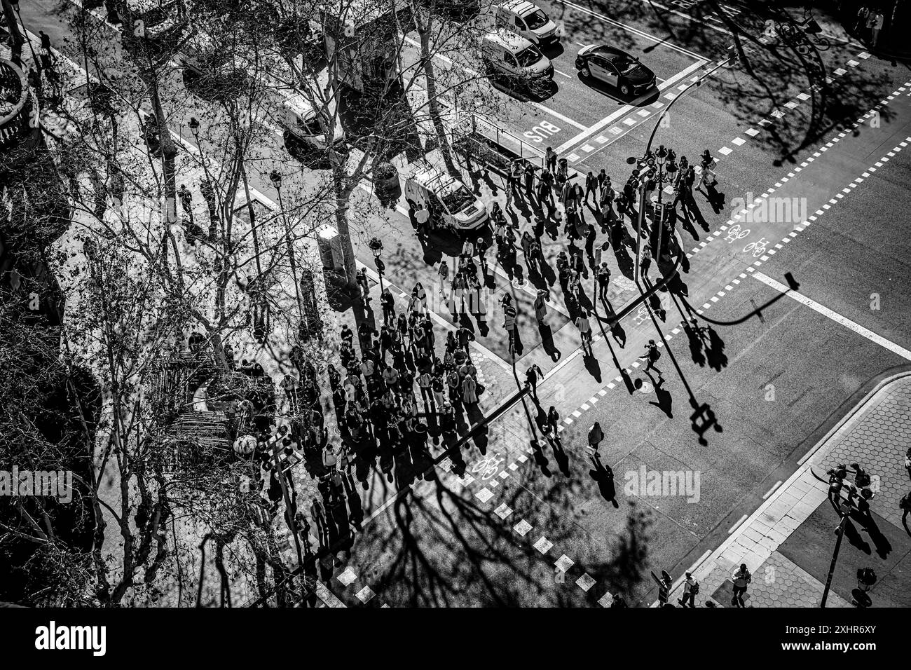 crowded junction/ crossroads full of people / tourists in Barcelona ...