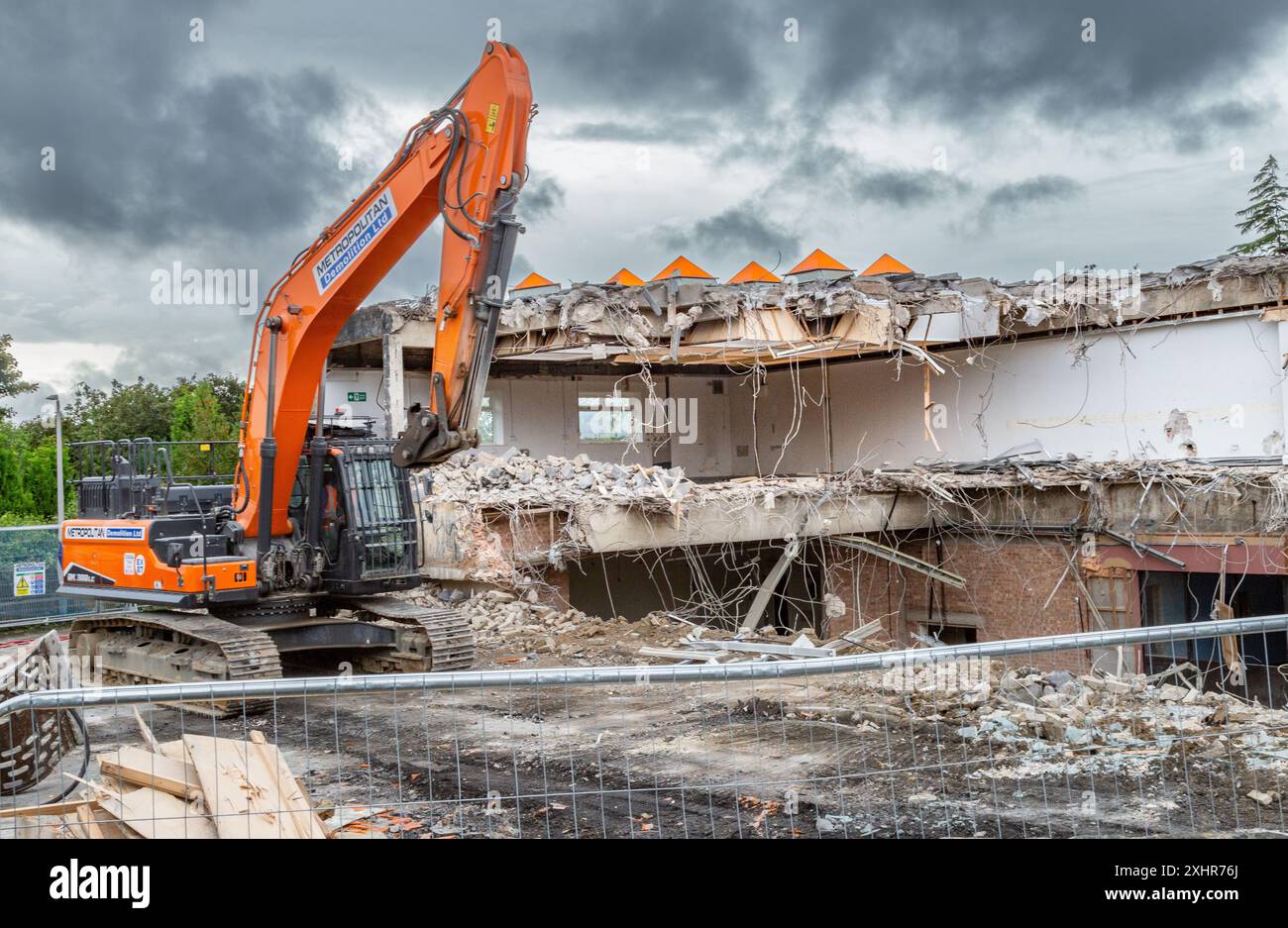 Barrier around demolition site hi-res stock photography and images - Alamy