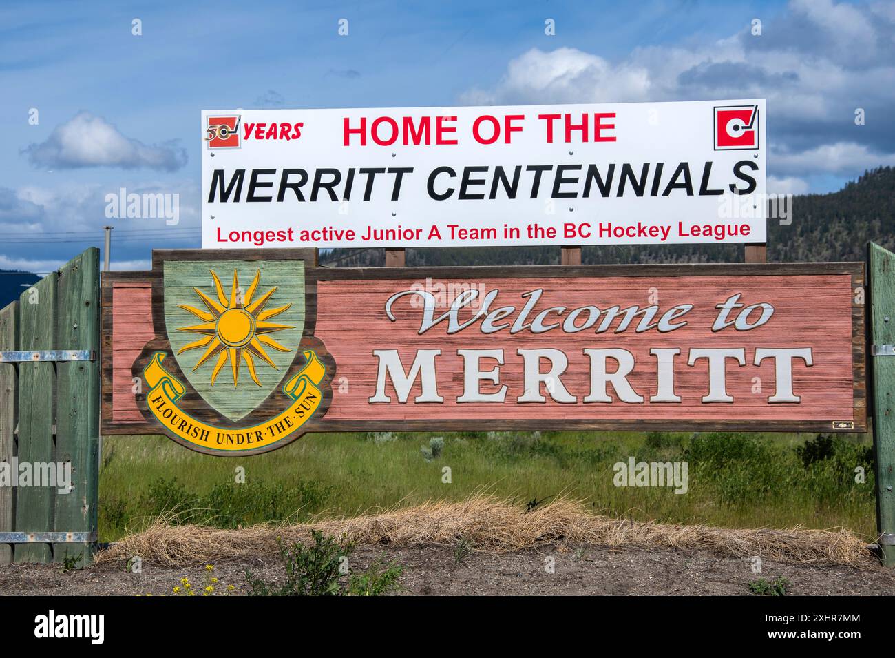 Welcome to Merritt and Merritt Centennials signs on Highway 5 in ...
