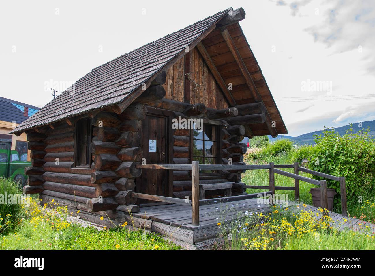 Log cabin at the tourist information center and museum in Kelowna ...