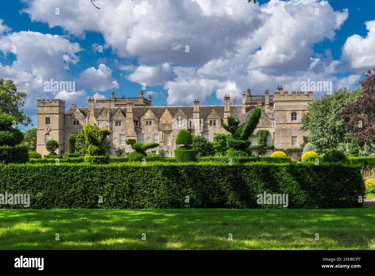 Grimsthorpe castle hi-res stock photography and images - Alamy