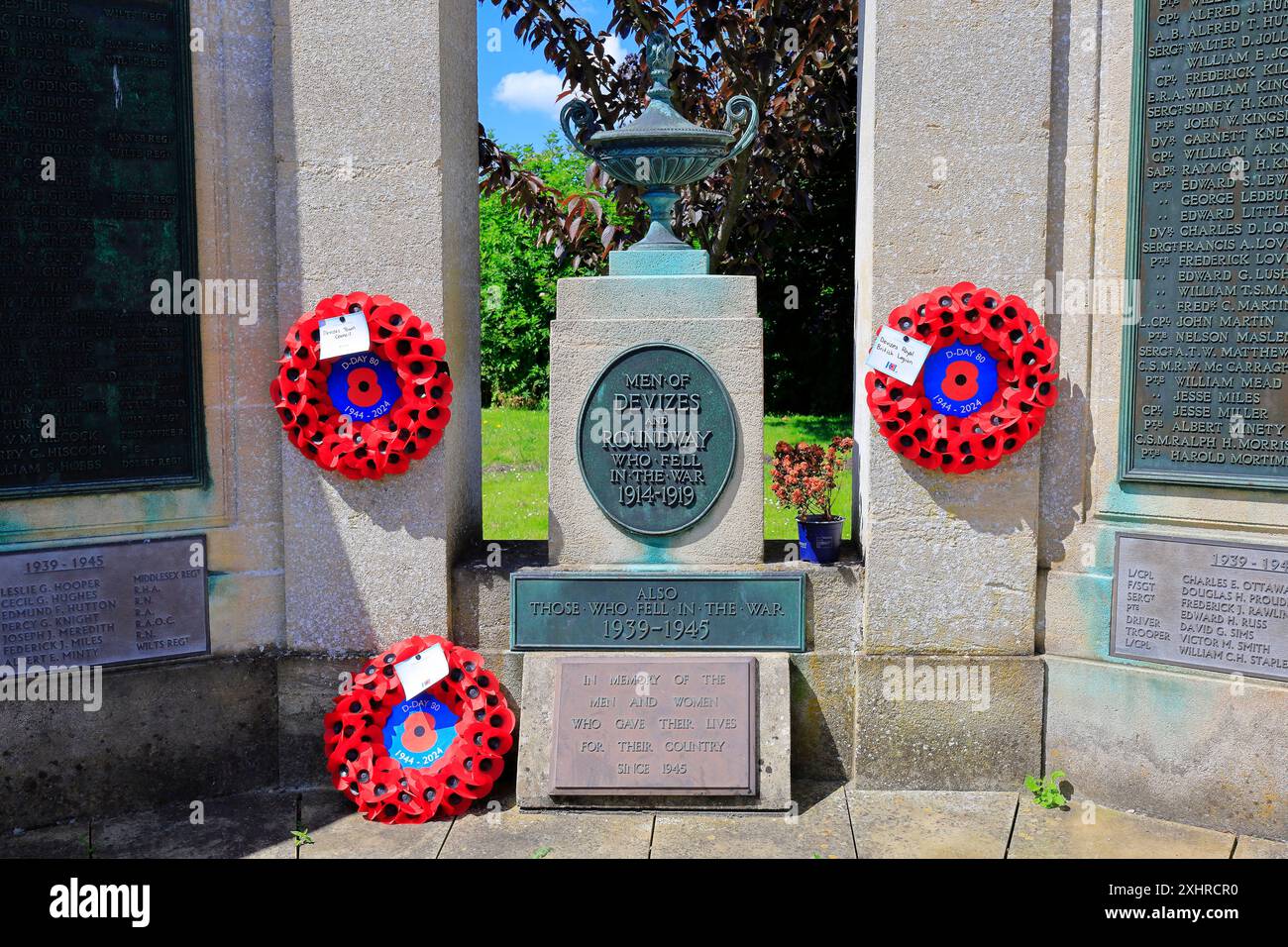 Devizes war memorial with poppy wreaths. Devizes scene. Taken July 2024 ...