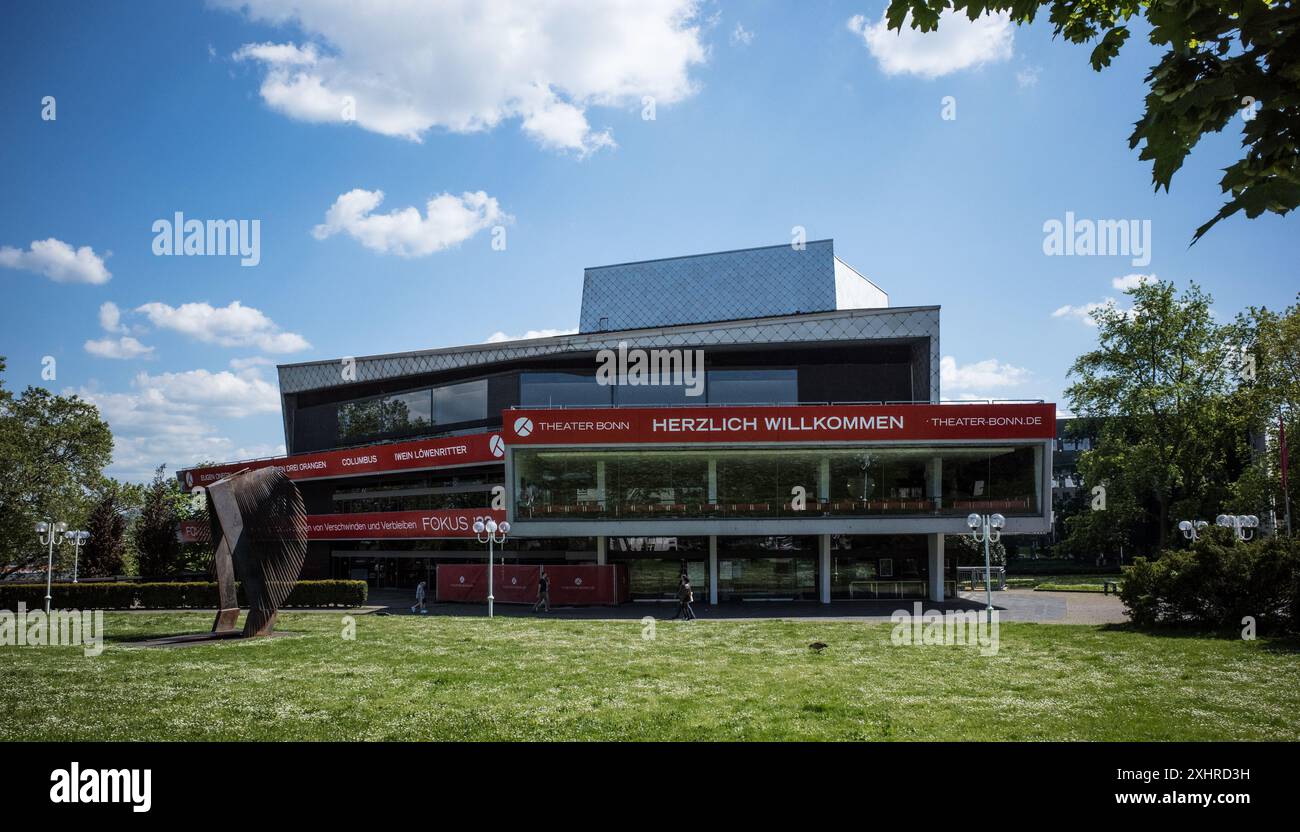 BONN OPERA THEATER CONCERT HALL BUILDING - BRUTALISM ARCHITECTURE ...