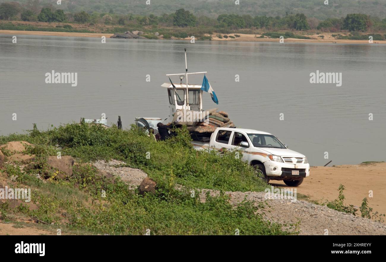 River Niger at Lokoja, Kogi State, Nigeria, Africa Stock Photo - Alamy