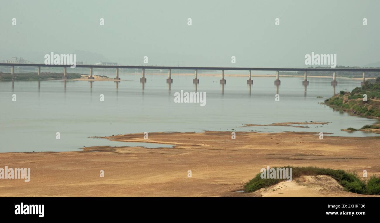 Bridge over confluence of the Rivers Niger and Benue at Lokoja, Kogi ...