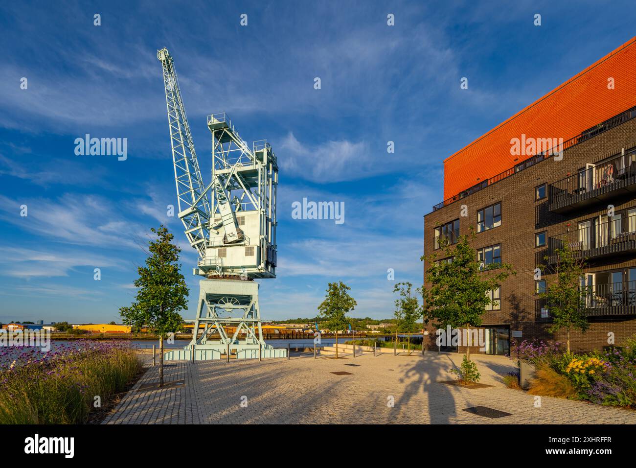 Blue Boar Wharf Shipping Crane, Blue Boar Wharf, 12 Blue Boar Ln ...