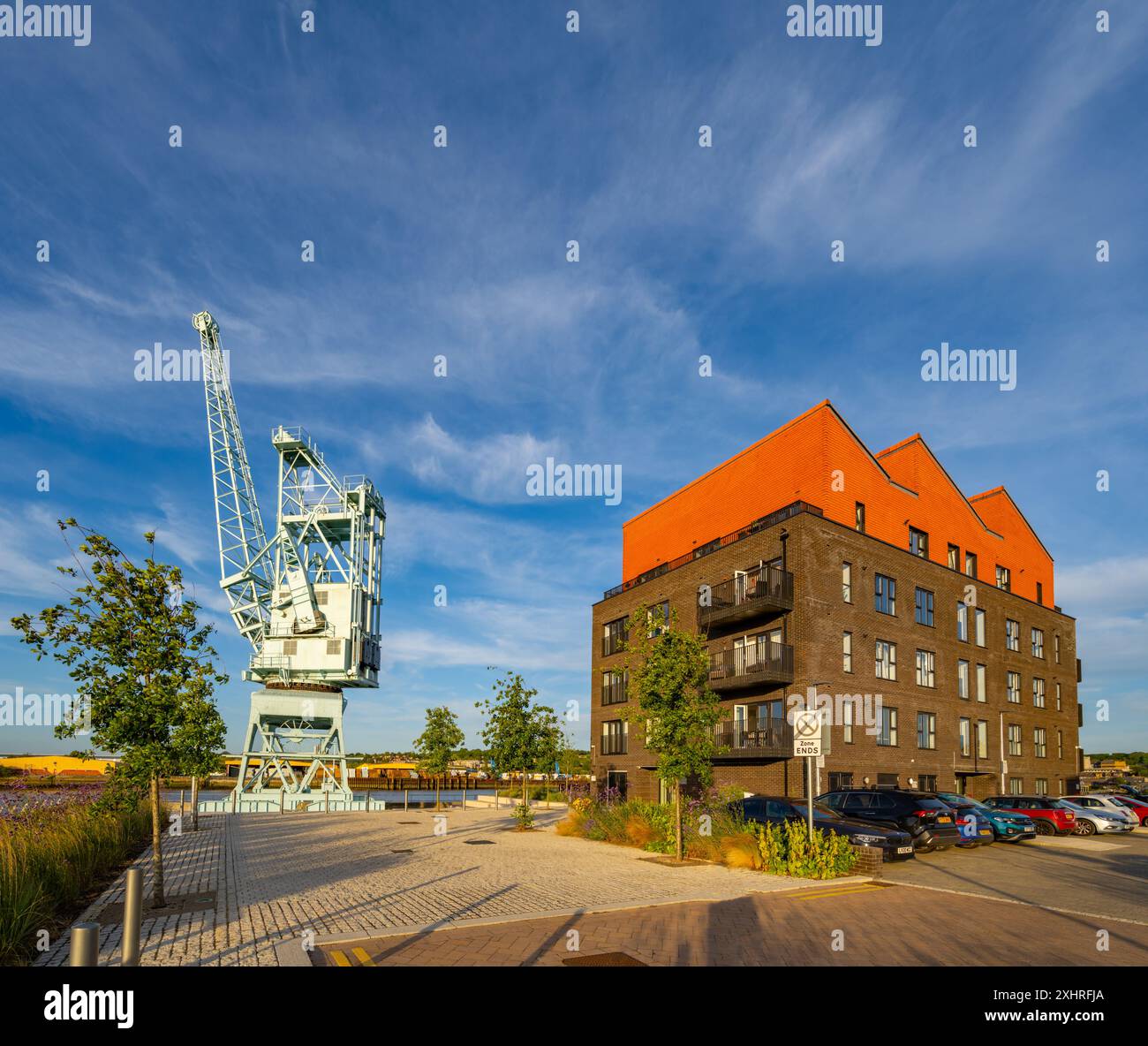 Blue Boar Wharf Shipping Crane, Blue Boar Wharf, 12 Blue Boar Ln ...