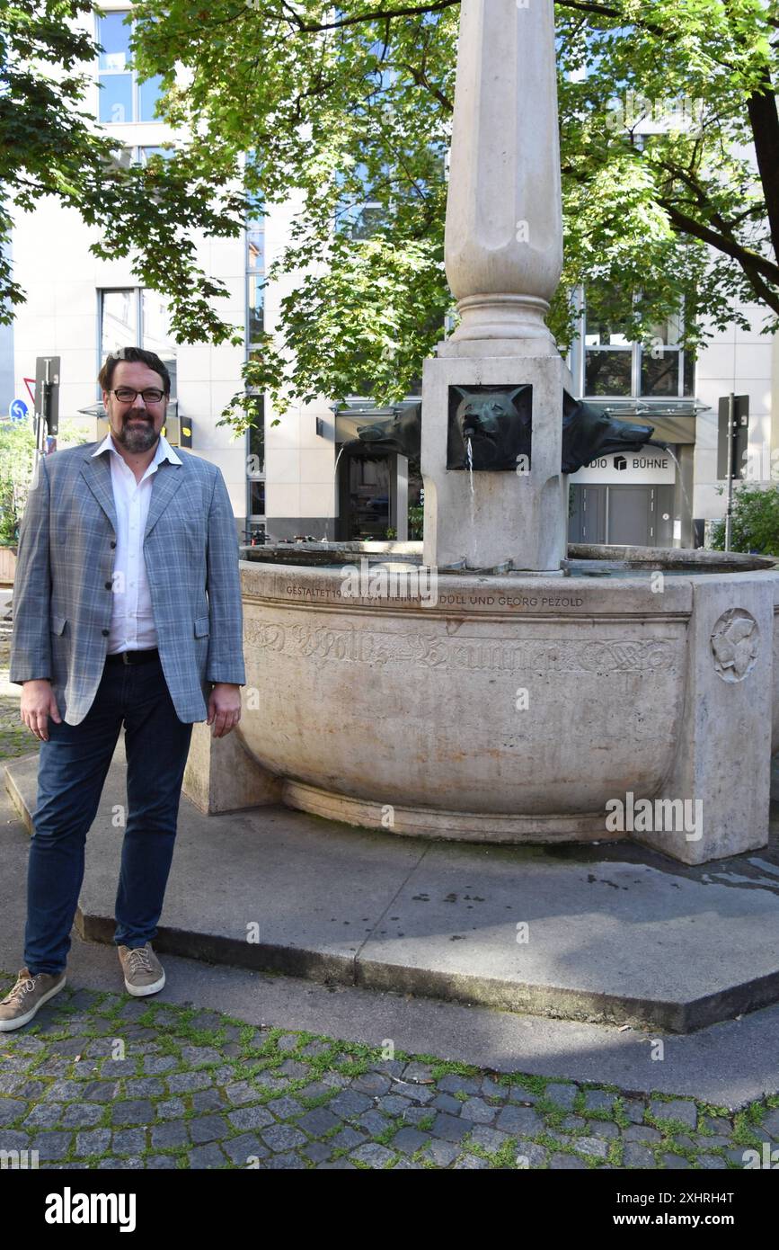 Andre Hartmann Kabarettist Saenger Musiker Entertainer Muenchen 15.07. ...