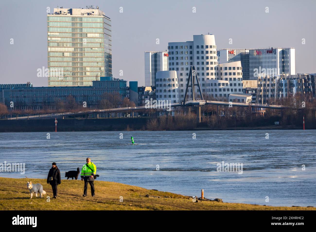 Duesseldorf, the Gehry buildings, Neuer Zollhof, in the media harbour ...