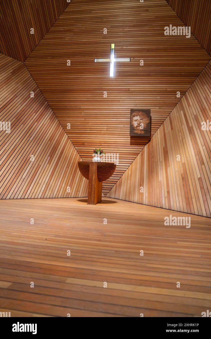 Altar design hi-res stock photography and images - Alamy
