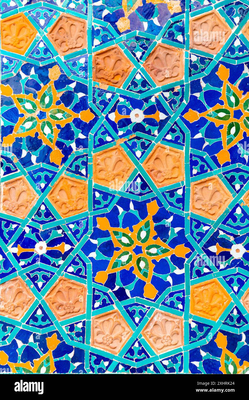 Islamic tile blue hi-res stock photography and images - Alamy