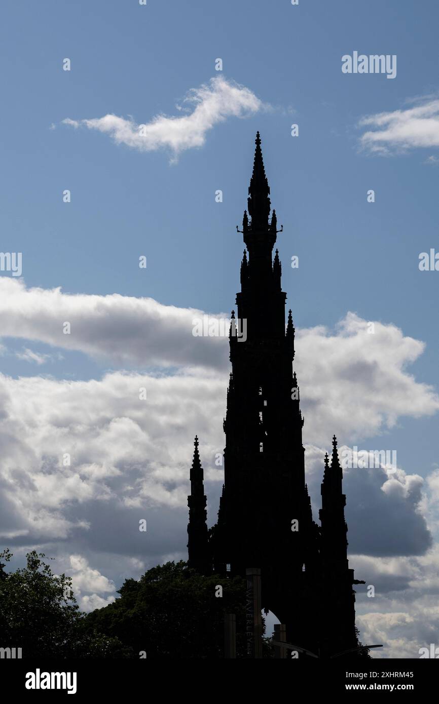 Silhouette Scott Monument, Victorian spire with 287 steps built in ...