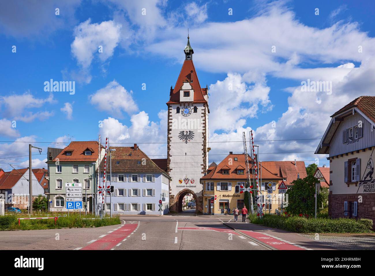 Railroad gate gate hi-res stock photography and images - Alamy