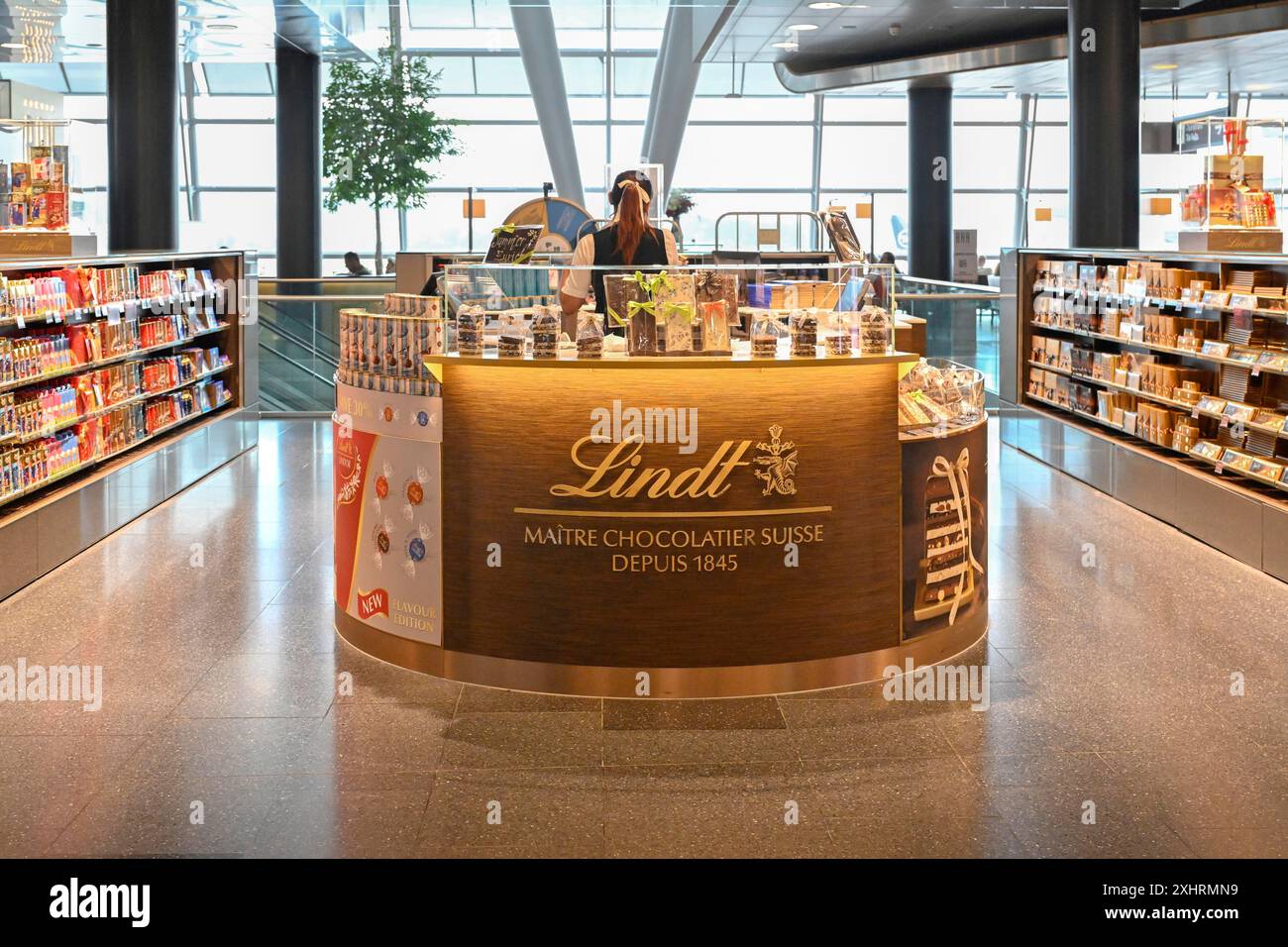 Lindt spruengli hi-res stock photography and images - Alamy