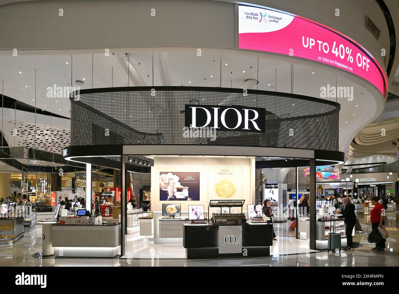 Abu dhabi luxury shopping hi-res stock photography and images - Alamy