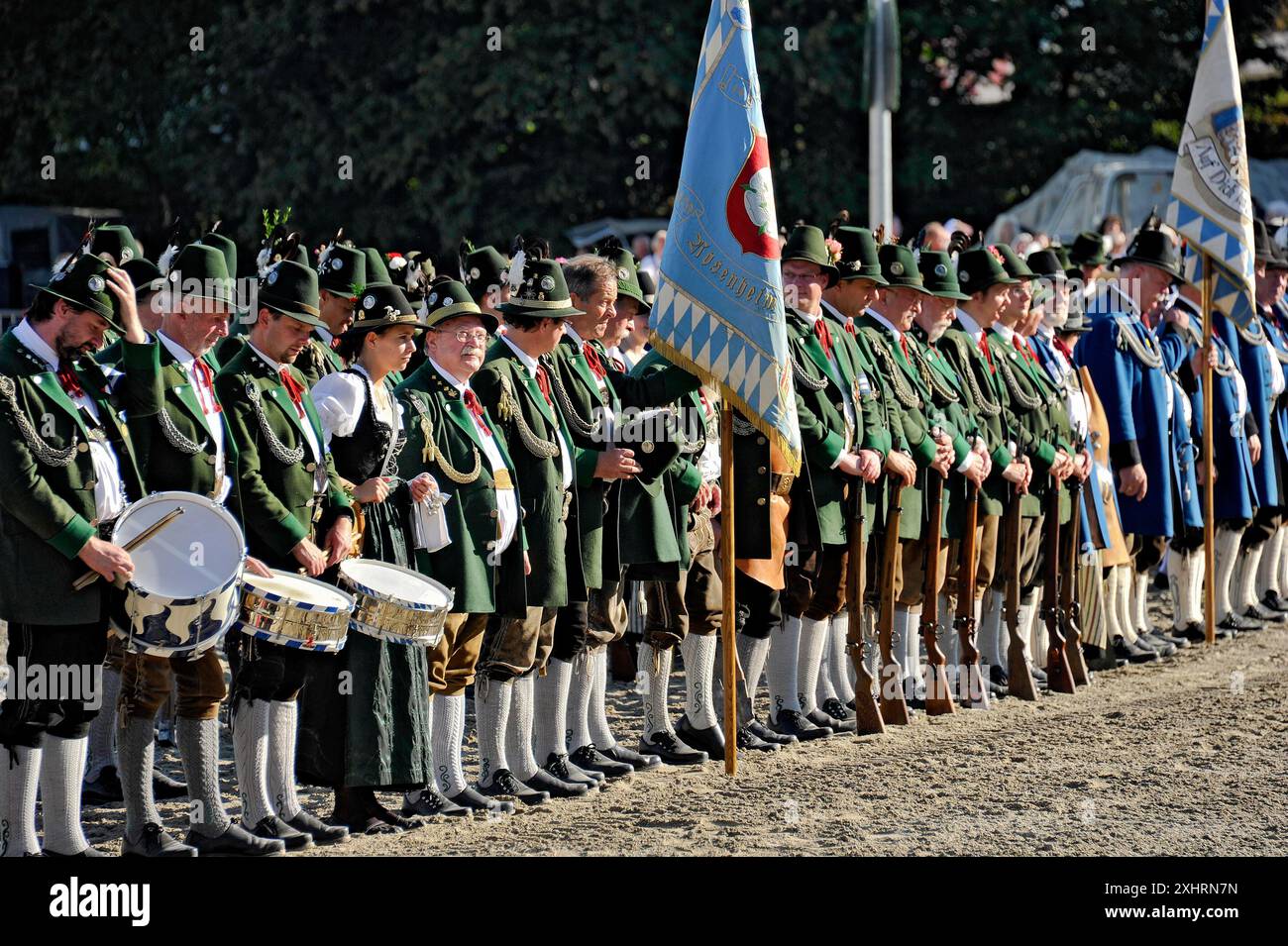 Parade of Bavarian rifle clubs in traditional traditional costume with ...