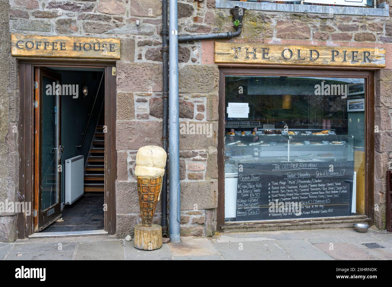 Stonehaven cafe hi-res stock photography and images - Alamy