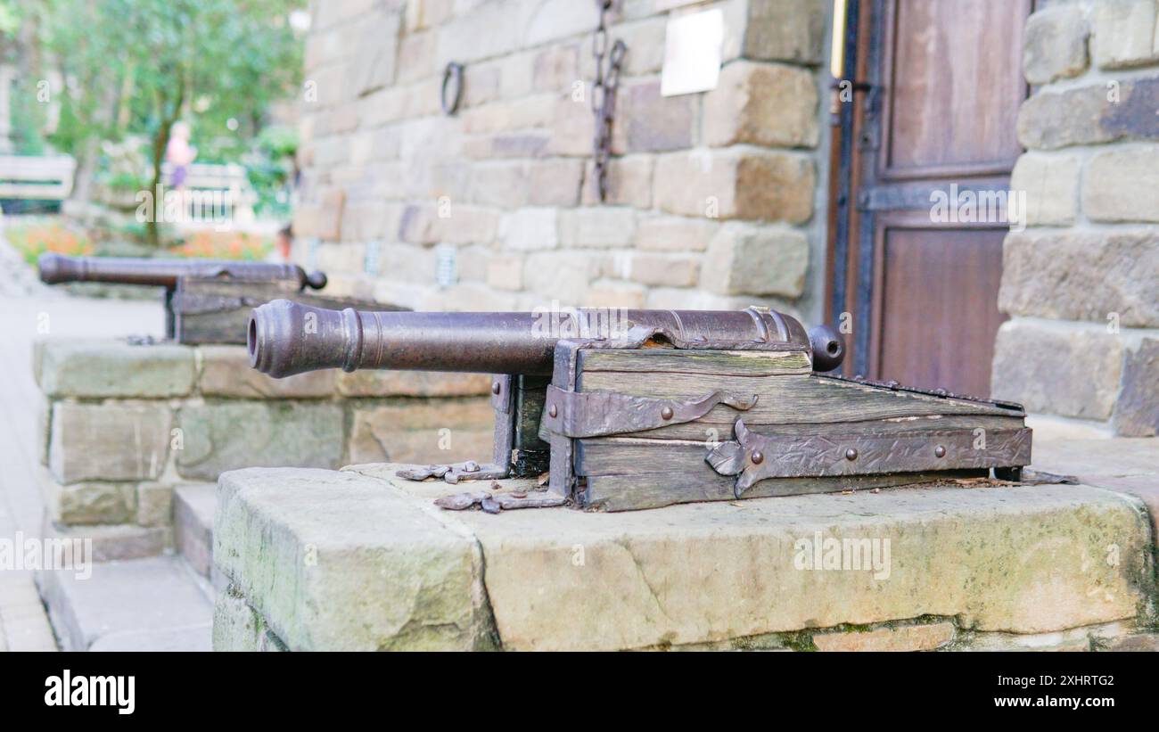 cannon artillery antique historic historical tourism old ancient travel ...