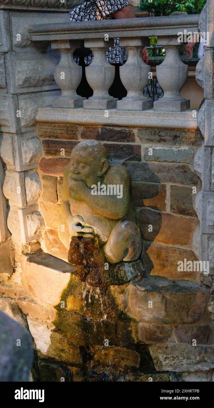 tombstone monument history religion architecture sculpture death old ...
