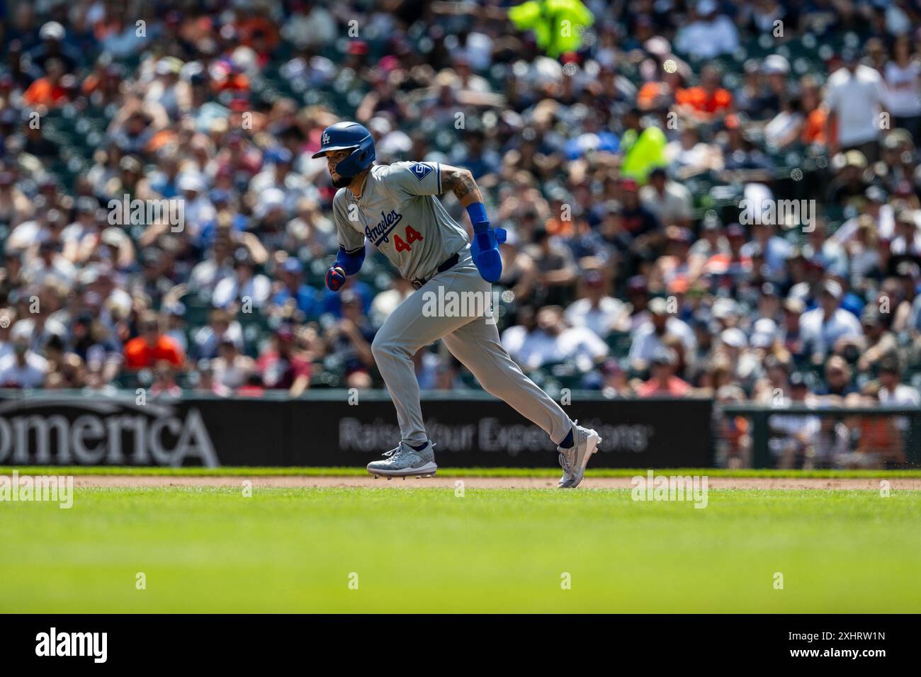 Los Angeles Dodgers outfielder Andy Pages (44) doubles during a MLB ...
