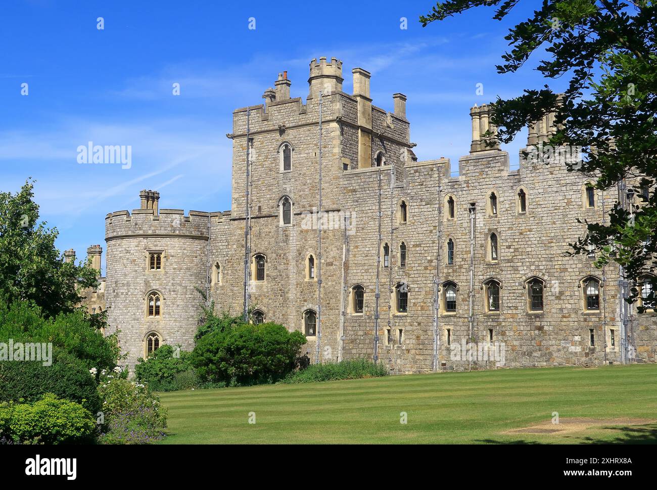 Towers and battlements at Windsor castle Stock Photo - Alamy