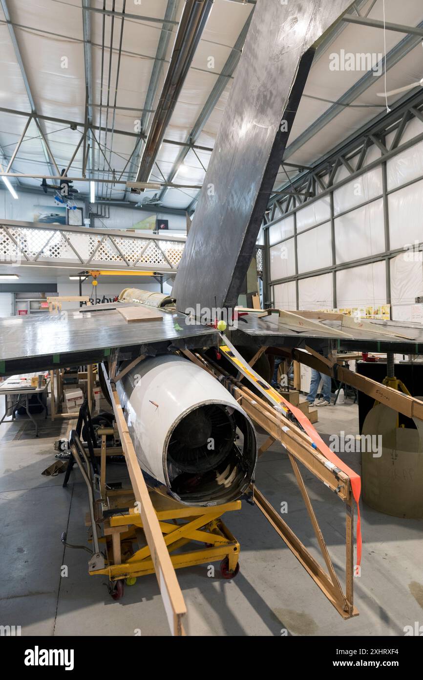 Avro Arrow jet fighter, 2/3 sized replica being built at the Avro ...