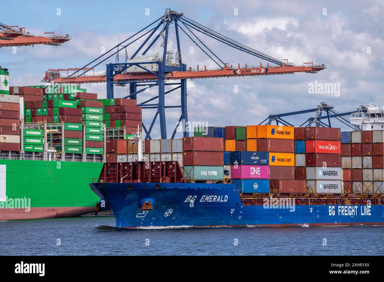 Euromax Container Terminal, BG Emerald der BF Fright Line, Container ...