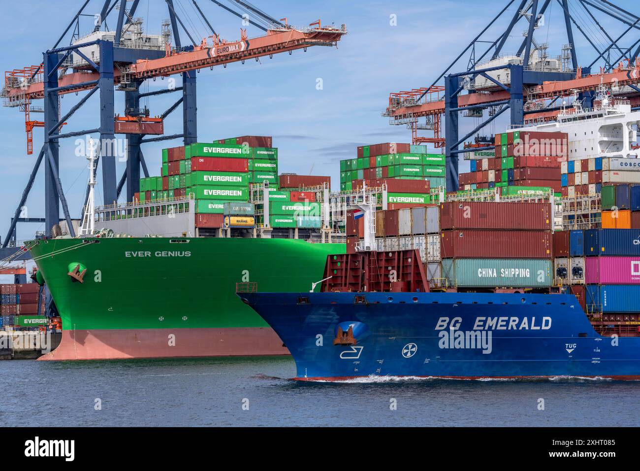 Euromax Container Terminal, BG Emerald der BF Fright Line, Container ...