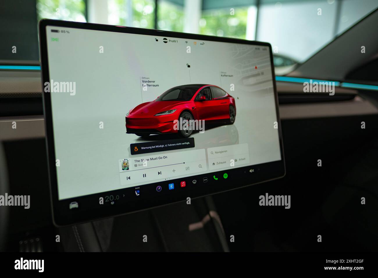 tesla Interior cockpit, touchscreen display Model 3 Performance ...