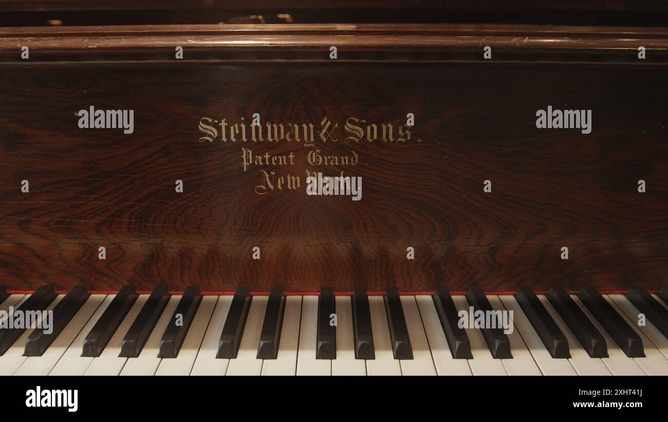 Steinway Logo 1969 Steinway Model B