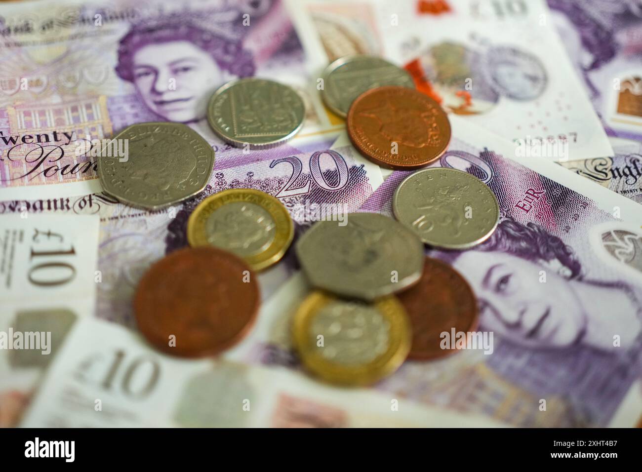 British currency, coins and notes Stock Photo - Alamy