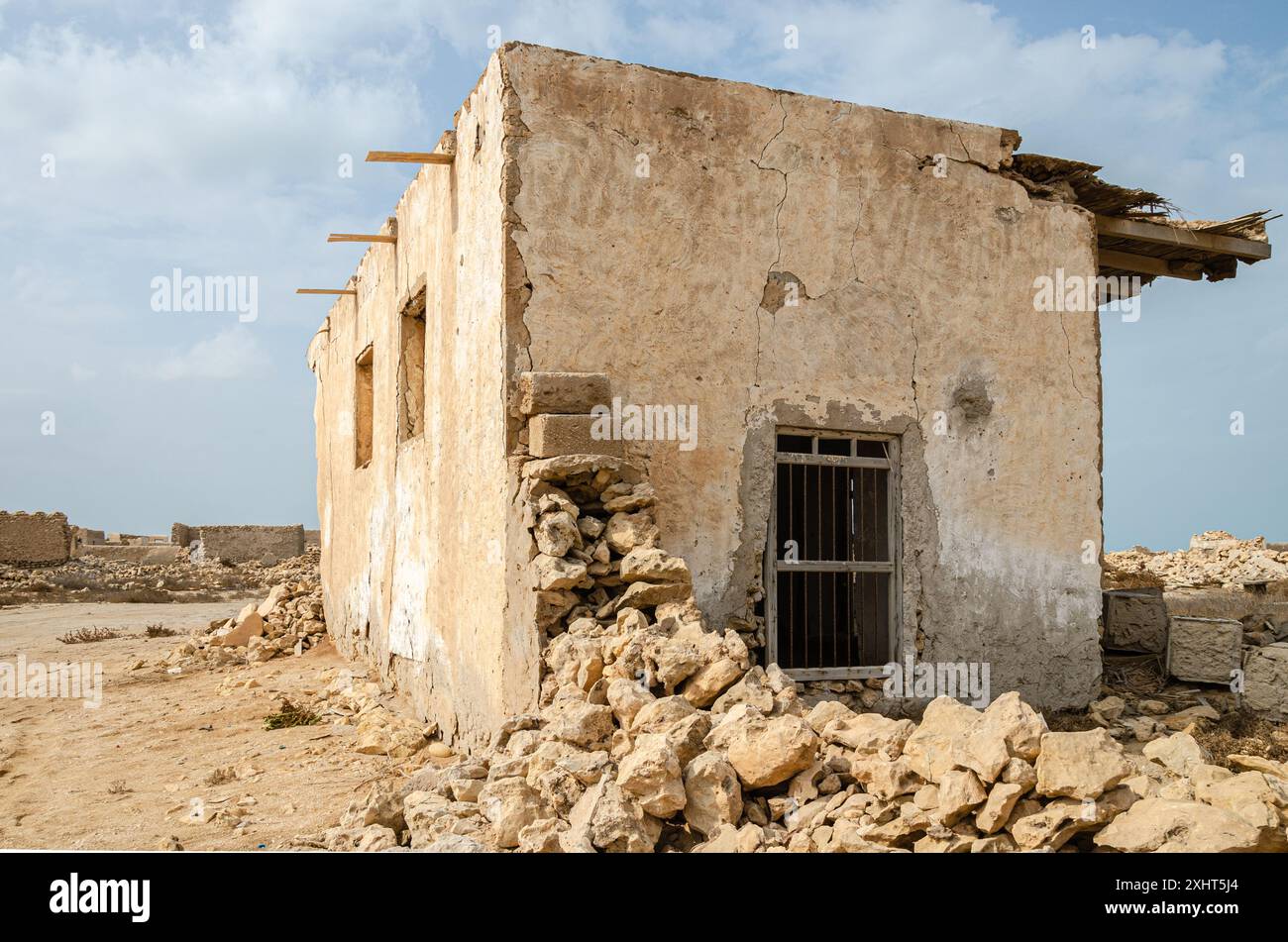 Ruins of an ancient fishing village at Al Ruwais, Qatar Stock Photo - Alamy