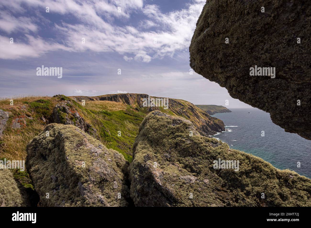 Walking down rocks hi-res stock photography and images - Alamy