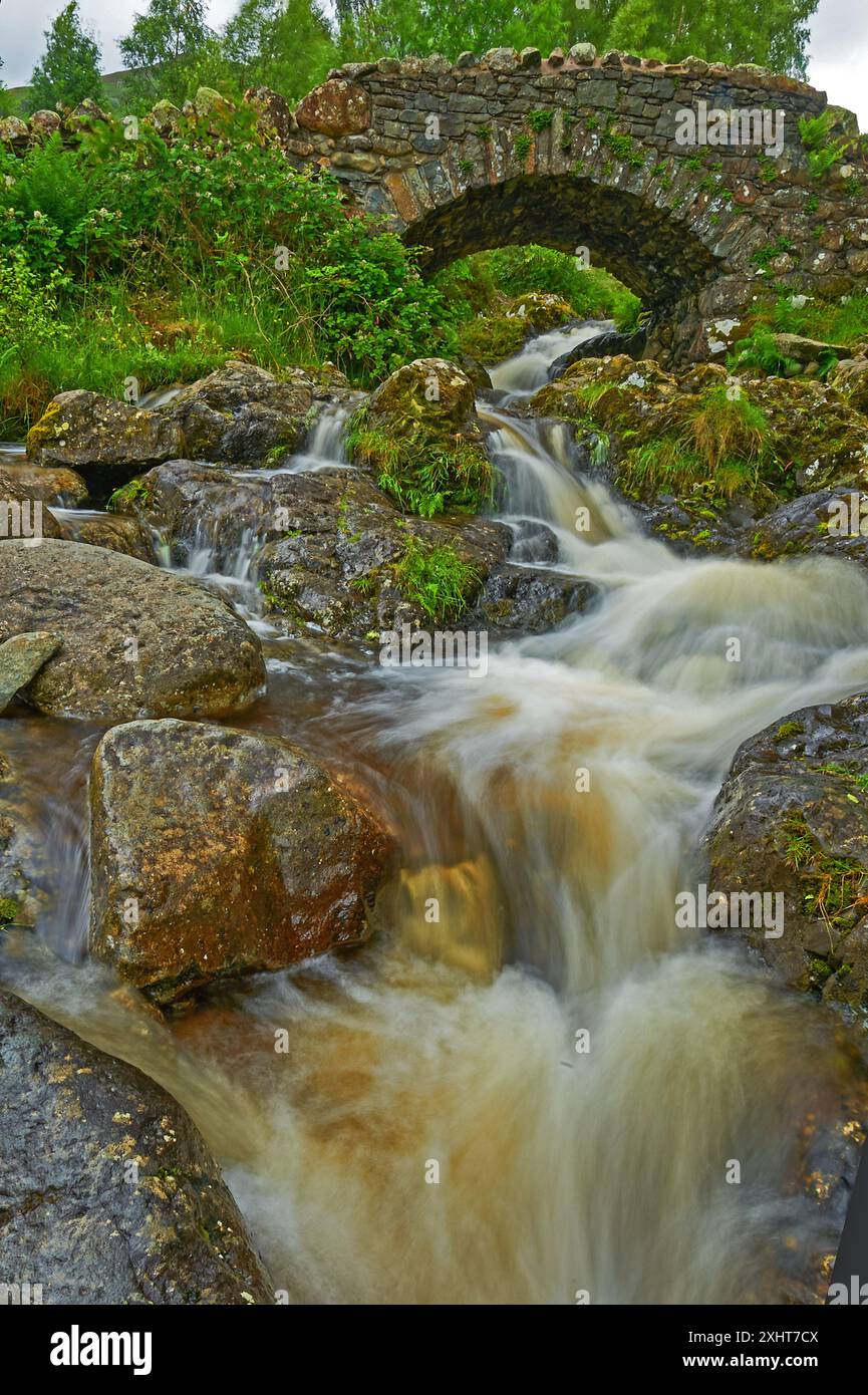 Ashness Bridge a grade 2 listed traditional stone packhorse bridge ...