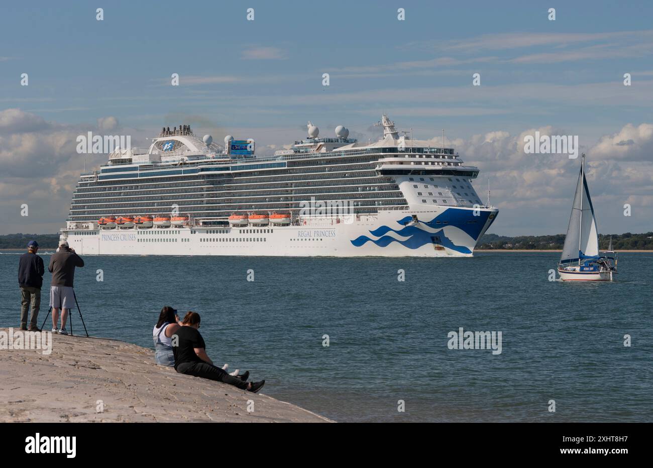 Southampton Water, England, UK. 14. 07.2024. The cruise liner Regal ...