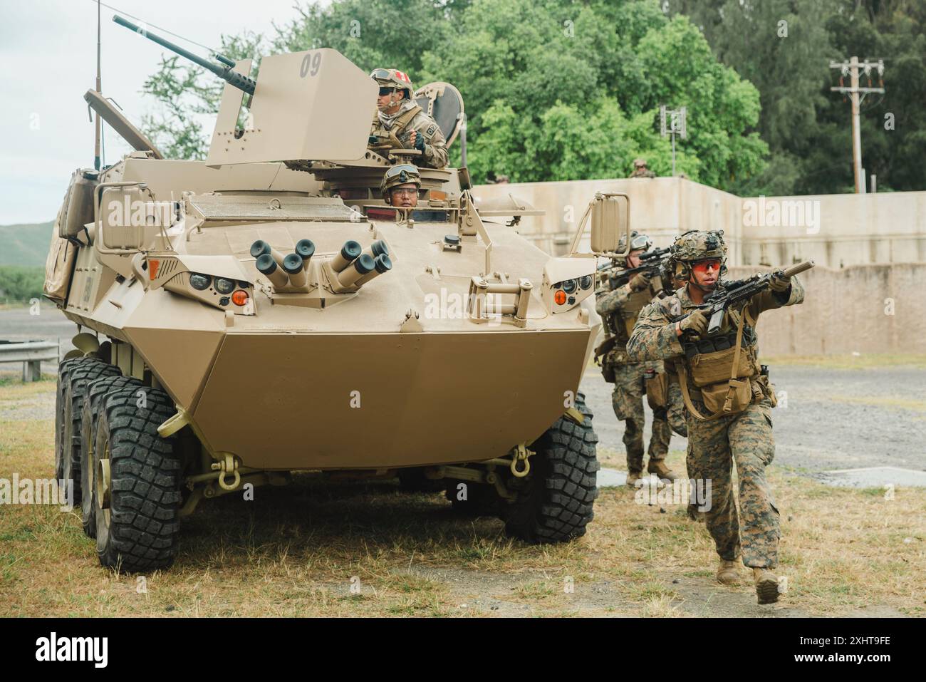U.S. Marines assigned to Light Armored Reconnaissance Company ...