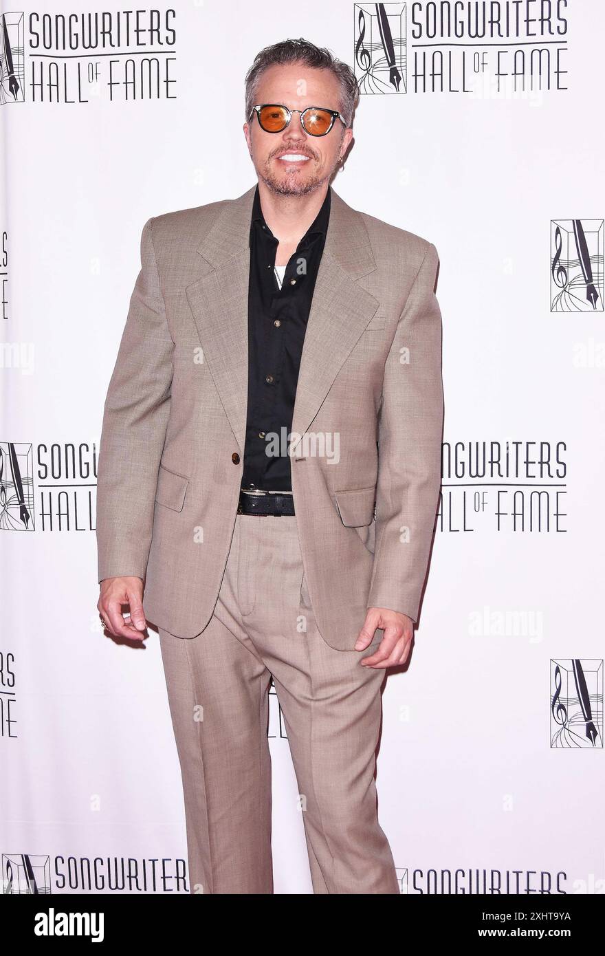 Songwriters Hall of Fame 2024 NYC Featuring: Jason Isbell Where: NYC ...
