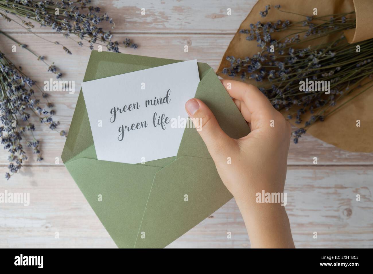 GREEN MIND GREEN LIFE text on supportive message paper note reminder ...